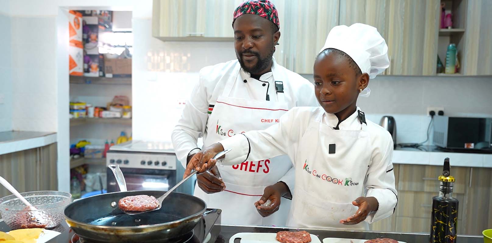 Kids can cook Kitchen: Young chefs trading screen time for chopping ...